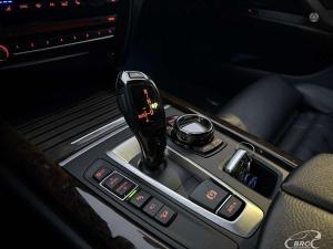 Melns BMW X5 2015 Viļņa, ar dzinēja tilpumu 4.40 L un nobraukumu 283 tūkst. km par 11900 €, foto 29 vietnē AUTOMOTO.COM.LV