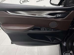 Melns BMW X5 2015 Viļņa, ar dzinēja tilpumu 4.40 L un nobraukumu 394 tūkst. km par 10500 €, foto 23 vietnē AUTOMOTO.COM.LV