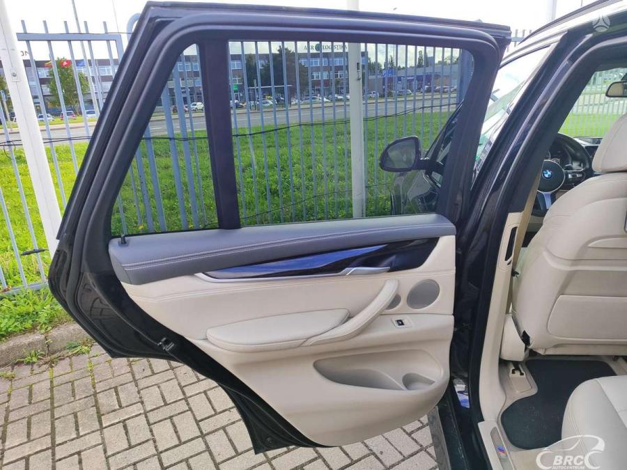 Melns BMW X5 2015 Klaipėda, ar dzinēja tilpumu 2.99 L un nobraukumu 230 tūkst. km par 25200 €, foto 12 vietnē AUTOMOTO.COM.LV