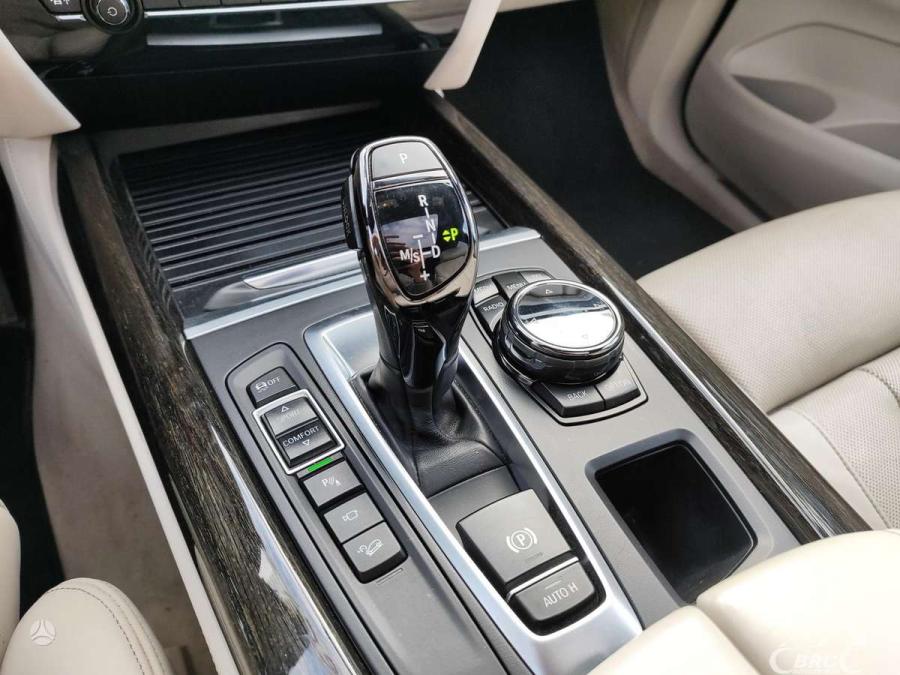 Melns BMW X5 2015 Klaipėda, ar dzinēja tilpumu 2.99 L un nobraukumu 230 tūkst. km par 25200 €, foto 29 vietnē AUTOMOTO.COM.LV
