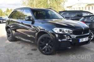 Melns BMW X5 2015 Kuldīga, ar dzinēja tilpumu 3.00 L un nobraukumu 0 tūkst. km par 21990 €, foto 5 vietnē AUTOMOTO.COM.LV