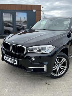 Black BMW X5 2015 in Kaunas, with an engine capacity of 2.00 L and mileage of 332 thousand km for 14600 €, photo 3 on AUTOMOTO.COM.LV