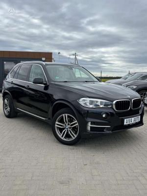Black BMW X5 2015 in Kaunas, with an engine capacity of 2.00 L and mileage of 332 thousand km for 14600 €, photo 6 on AUTOMOTO.COM.LV