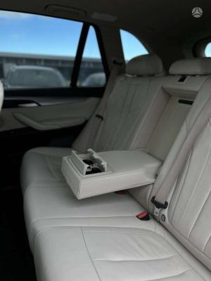 Black BMW X5 2015 in Kaunas, with an engine capacity of 2.00 L and mileage of 332 thousand km for 14600 €, photo 30 on AUTOMOTO.COM.LV