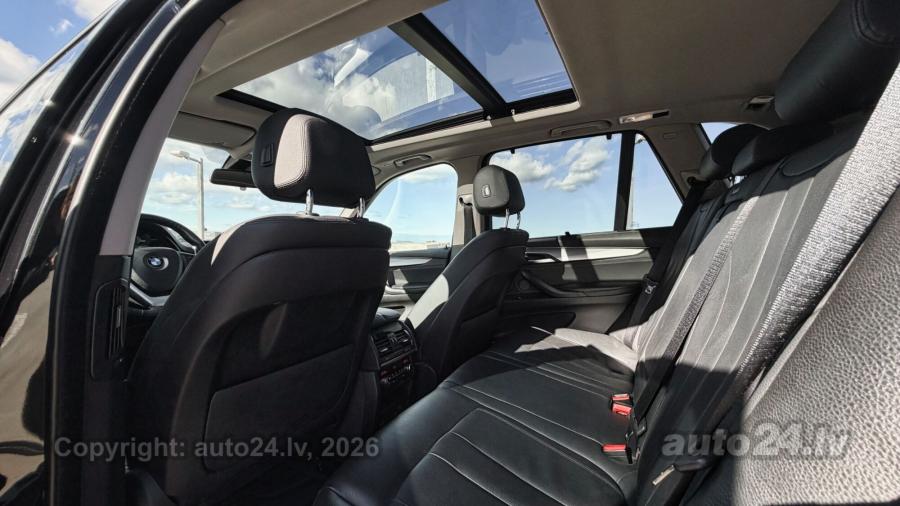 Черный БМВ Х5 2015 в Таллин, объемом двигателя 3.00 л и пробегом 210 тыс. км за 20000 €, фото 8 на AUTOMOTO.COM.LV
