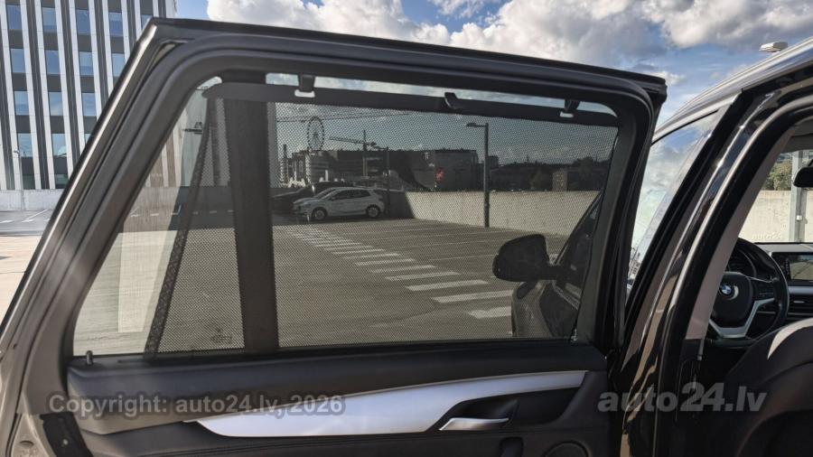 Черный БМВ Х5 2015 в Таллин, объемом двигателя 3.00 л и пробегом 210 тыс. км за 20000 €, фото 9 на AUTOMOTO.COM.LV