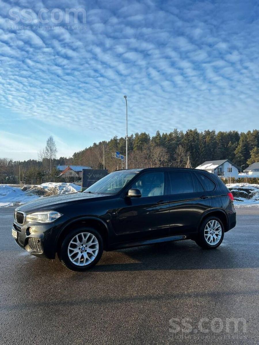 Melns BMW X5 2015 Rīga, ar dzinēja tilpumu 3.00 L un nobraukumu 220 tūkst. km par 17777 €, foto 7 vietnē AUTOMOTO.COM.LV