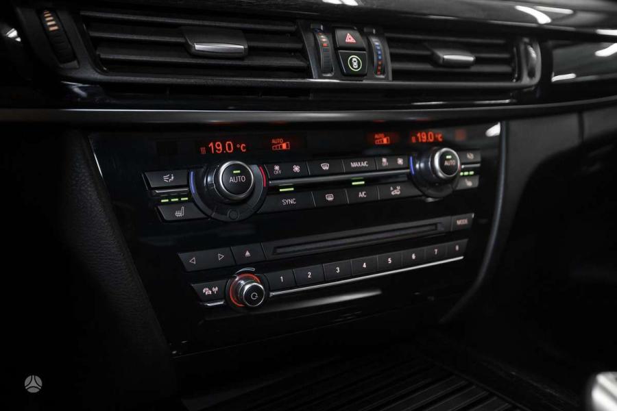 Черный БМВ Х5 2015 в Тукумс, объемом двигателя 2.99 л и пробегом 200 тыс. км за 16400 €, фото 19 на AUTOMOTO.COM.LV