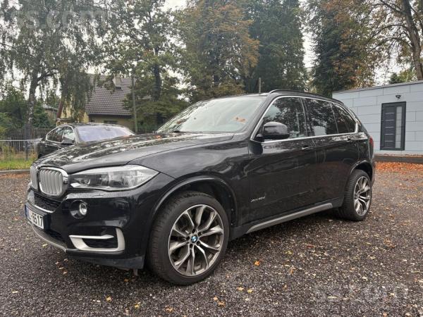 Black BMW X5 2015 in Riga, with an engine capacity of 3.00 L and mileage of 0 thousand km for 15650 €, photo 6 on AUTOMOTO.COM.LV