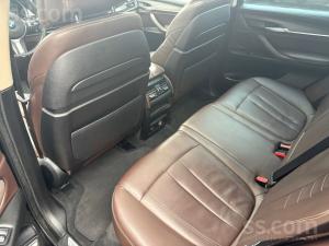 Black BMW X5 2015 in Riga, with an engine capacity of 3.00 L and mileage of 0 thousand km for 15650 €, photo 10 on AUTOMOTO.COM.LV