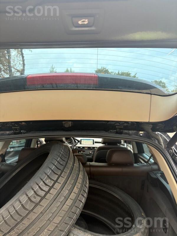 Black BMW X5 2015 in Riga, with an engine capacity of 3.00 L and mileage of 0 thousand km for 15650 €, photo 11 on AUTOMOTO.COM.LV