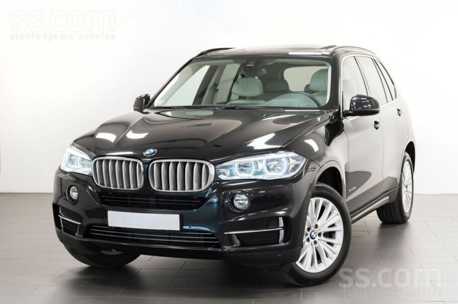 Black BMW X5 2015 in Riga, with an engine capacity of 3.00 L and mileage of 232 thousand km for 28400 €, photo 1 on AUTOMOTO.COM.LV