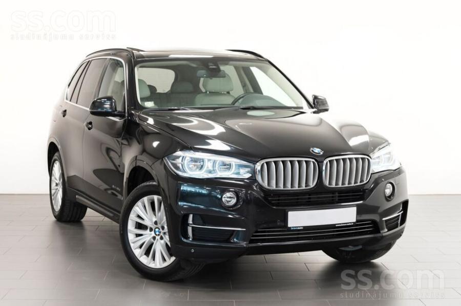 Black BMW X5 2015 in Riga, with an engine capacity of 3.00 L and mileage of 232 thousand km for 28400 €, photo 3 on AUTOMOTO.COM.LV