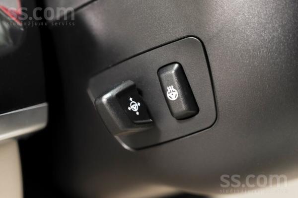 Black BMW X5 2015 in Riga, with an engine capacity of 3.00 L and mileage of 232 thousand km for 28400 €, photo 11 on AUTOMOTO.COM.LV
