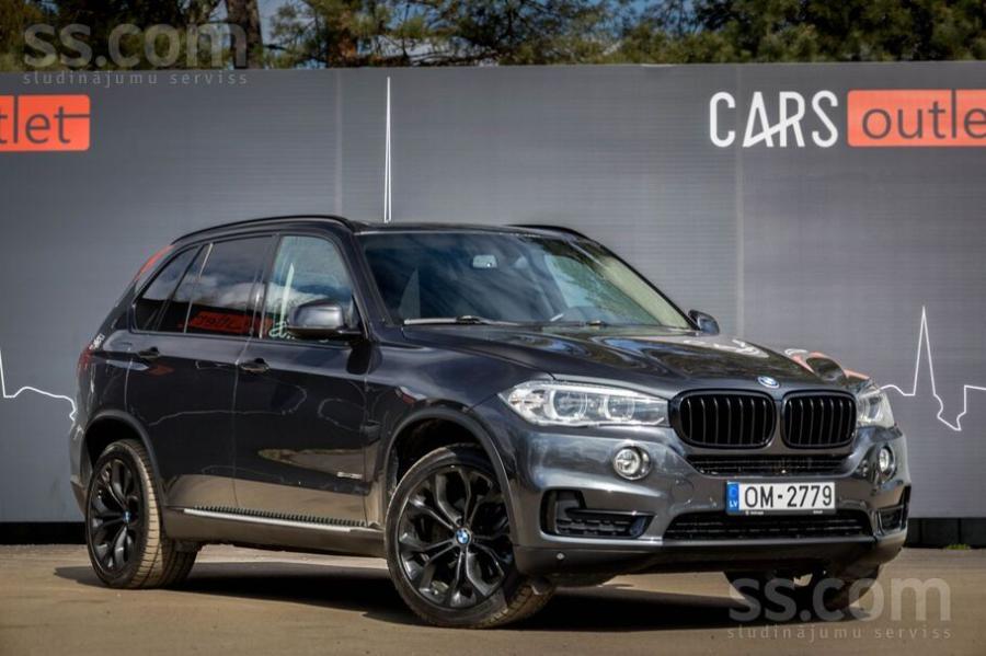 Melns BMW X5 2015 Rīga, ar dzinēja tilpumu 3.00 L un nobraukumu 325 tūkst. km par 15490 €, foto 4 vietnē AUTOMOTO.COM.LV