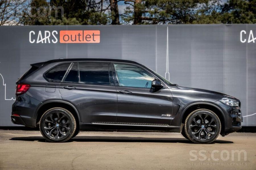 Melns BMW X5 2015 Rīga, ar dzinēja tilpumu 3.00 L un nobraukumu 325 tūkst. km par 15490 €, foto 5 vietnē AUTOMOTO.COM.LV