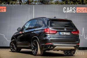 Melns BMW X5 2015 Rīga, ar dzinēja tilpumu 3.00 L un nobraukumu 325 tūkst. km par 15490 €, foto 7 vietnē AUTOMOTO.COM.LV