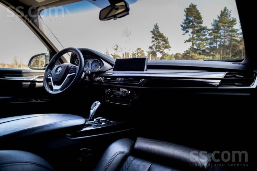 Melns BMW X5 2015 Rīga, ar dzinēja tilpumu 3.00 L un nobraukumu 325 tūkst. km par 15490 €, foto 12 vietnē AUTOMOTO.COM.LV