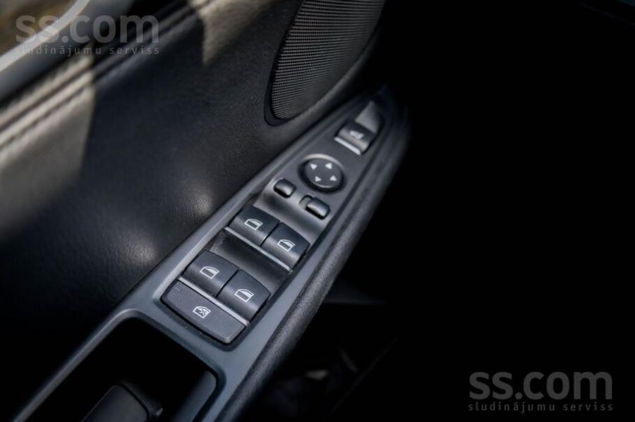 Melns BMW X5 2015 Rīga, ar dzinēja tilpumu 3.00 L un nobraukumu 325 tūkst. km par 15490 €, foto 14 vietnē AUTOMOTO.COM.LV