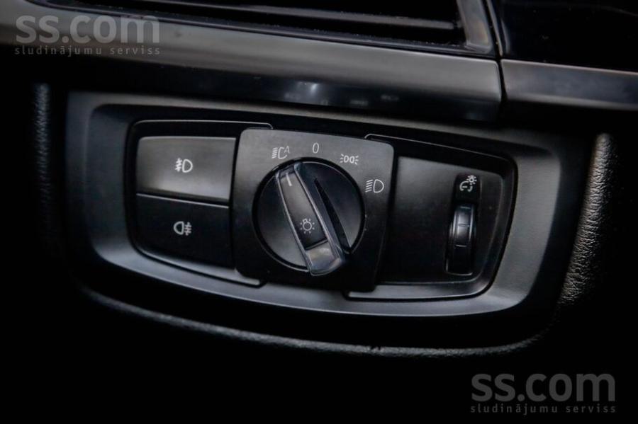 Melns BMW X5 2015 Rīga, ar dzinēja tilpumu 3.00 L un nobraukumu 325 tūkst. km par 15490 €, foto 15 vietnē AUTOMOTO.COM.LV