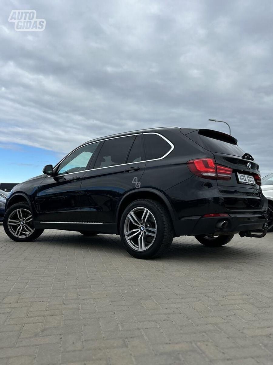 Melns BMW X5 2015 Kauņa, ar dzinēja tilpumu 2.00 L un nobraukumu 332 tūkst. km par 14300 €, foto 13 vietnē AUTOMOTO.COM.LV