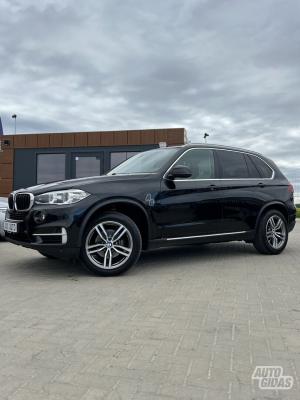 Melns BMW X5 2015 Kauņa, ar dzinēja tilpumu 2.00 L un nobraukumu 332 tūkst. km par 14300 €, foto 15 vietnē AUTOMOTO.COM.LV