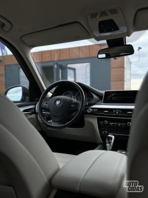 Melns BMW X5 2015 Kauņa, ar dzinēja tilpumu 2.00 L un nobraukumu 332 tūkst. km par 14300 €, foto 23 vietnē AUTOMOTO.COM.LV