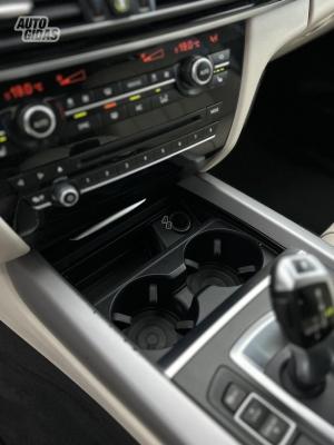 Melns BMW X5 2015 Kauņa, ar dzinēja tilpumu 2.00 L un nobraukumu 332 tūkst. km par 14300 €, foto 25 vietnē AUTOMOTO.COM.LV