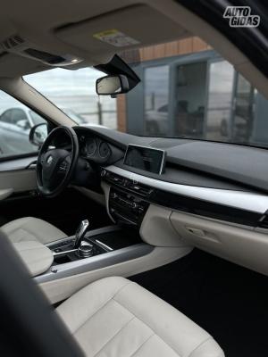Melns BMW X5 2015 Kauņa, ar dzinēja tilpumu 2.00 L un nobraukumu 332 tūkst. km par 14300 €, foto 32 vietnē AUTOMOTO.COM.LV