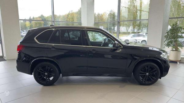 Melns BMW X5 2015 Marijampole, ar dzinēja tilpumu 2.99 L un nobraukumu 166 tūkst. km par 20999 €, foto 7 vietnē AUTOMOTO.COM.LV