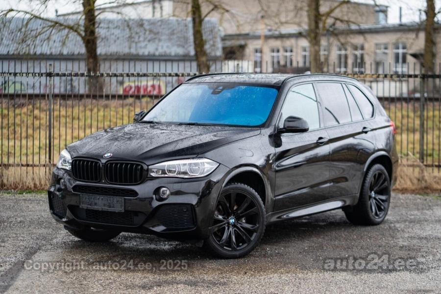 Black BMW X5 2016 in Tartu, with an engine capacity of 0.00 L and mileage of 89 thousand km for 33490 €, photo 4 on AUTOMOTO.COM.LV