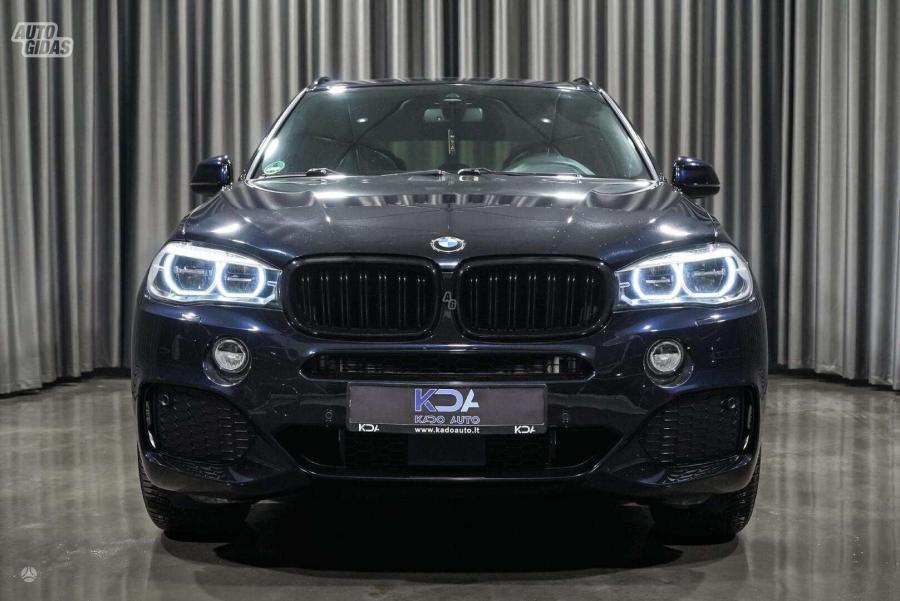 Black BMW X5 2016 in Marijampole, with an engine capacity of 3.00 L and mileage of 225 thousand km for 22850 €, photo 3 on AUTOMOTO.COM.LV
