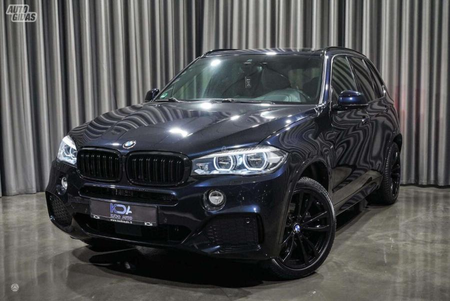 Black BMW X5 2016 in Marijampole, with an engine capacity of 3.00 L and mileage of 225 thousand km for 22850 €, photo 4 on AUTOMOTO.COM.LV