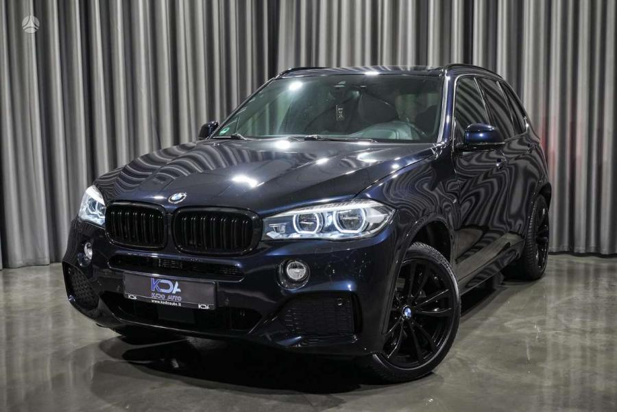 Black BMW X5 2016 in Marijampole, with an engine capacity of 2.99 L and mileage of 225 thousand km for 22850 €, photo 4 on AUTOMOTO.COM.LV