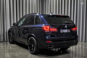 Black BMW X5 2016 in Marijampole, with an engine capacity of 2.99 L and mileage of 225 thousand km for 22850 €, photo 8 on AUTOMOTO.COM.LV