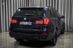 Black BMW X5 2016 in Marijampole, with an engine capacity of 2.99 L and mileage of 225 thousand km for 22850 €, photo 11 on AUTOMOTO.COM.LV