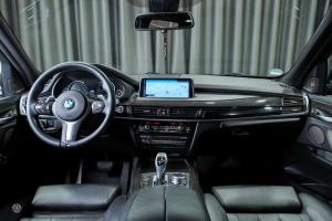 Black BMW X5 2016 in Marijampole, with an engine capacity of 2.99 L and mileage of 225 thousand km for 22850 €, photo 16 on AUTOMOTO.COM.LV