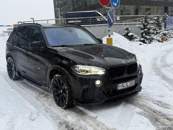 Melns BMW X5 2016 Viļņa, ar dzinēja tilpumu 3.00 L un nobraukumu 300 tūkst. km par 21800 €, foto 3 vietnē AUTOMOTO.COM.LV
