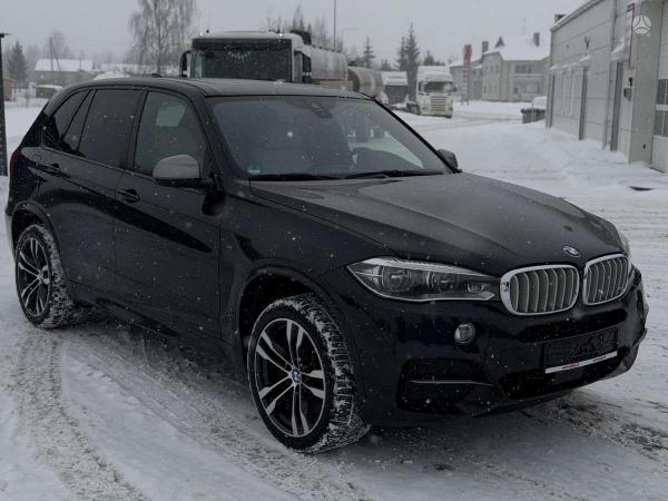 Black BMW X5 2016 in Rokiskis, with an engine capacity of 2.99 L and mileage of 226 thousand km for 18850 €, photo 9 on AUTOMOTO.COM.LV