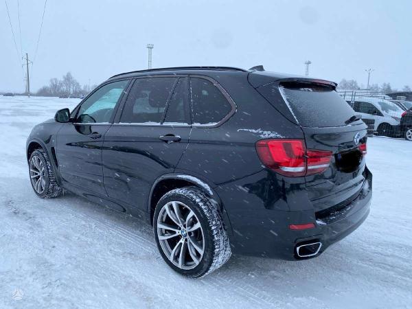Melns BMW X5 2016 Marijampole, ar dzinēja tilpumu 2.99 L un nobraukumu 274 tūkst. km par 21000 €, foto 4 vietnē AUTOMOTO.COM.LV