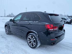 Melns BMW X5 2016 Marijampole, ar dzinēja tilpumu 2.99 L un nobraukumu 274 tūkst. km par 21000 €, foto 4 vietnē AUTOMOTO.COM.LV