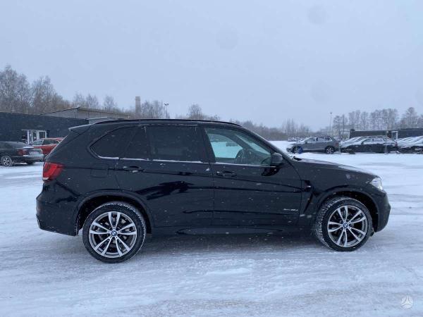 Melns BMW X5 2016 Marijampole, ar dzinēja tilpumu 2.99 L un nobraukumu 274 tūkst. km par 21000 €, foto 7 vietnē AUTOMOTO.COM.LV