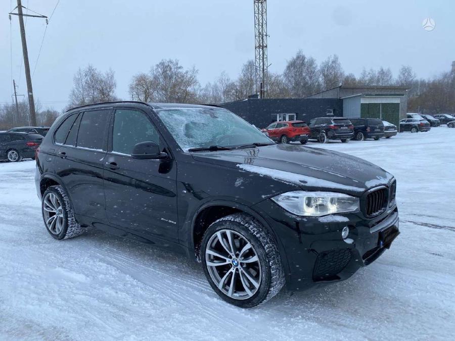Melns BMW X5 2016 Marijampole, ar dzinēja tilpumu 2.99 L un nobraukumu 274 tūkst. km par 21000 €, foto 8 vietnē AUTOMOTO.COM.LV