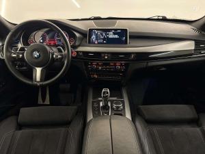 Black BMW X5 2016 in Marijampole, with an engine capacity of 2.99 L and mileage of 340 thousand km for 21450 €, photo 16 on AUTOMOTO.COM.LV
