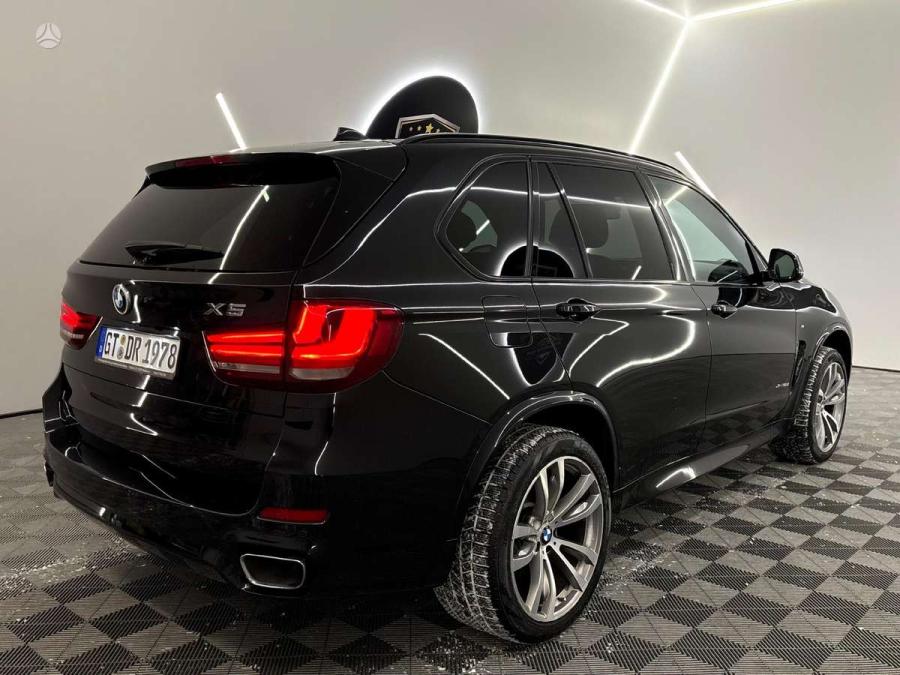 Black BMW X5 2016 in Marijampole, with an engine capacity of 2.99 L and mileage of 340 thousand km for 21450 €, photo 24 on AUTOMOTO.COM.LV