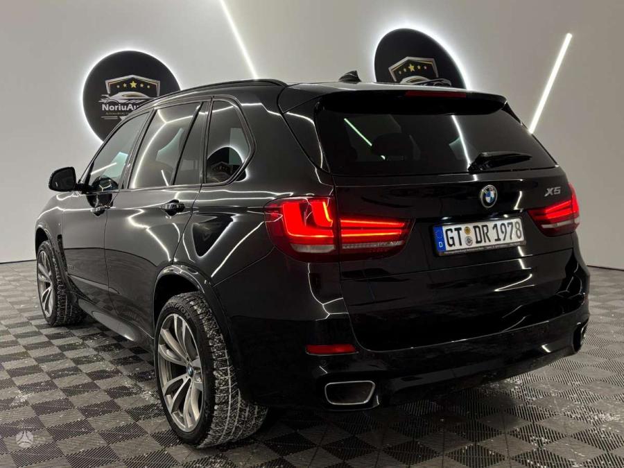 Black BMW X5 2016 in Marijampole, with an engine capacity of 2.99 L and mileage of 340 thousand km for 21450 €, photo 25 on AUTOMOTO.COM.LV