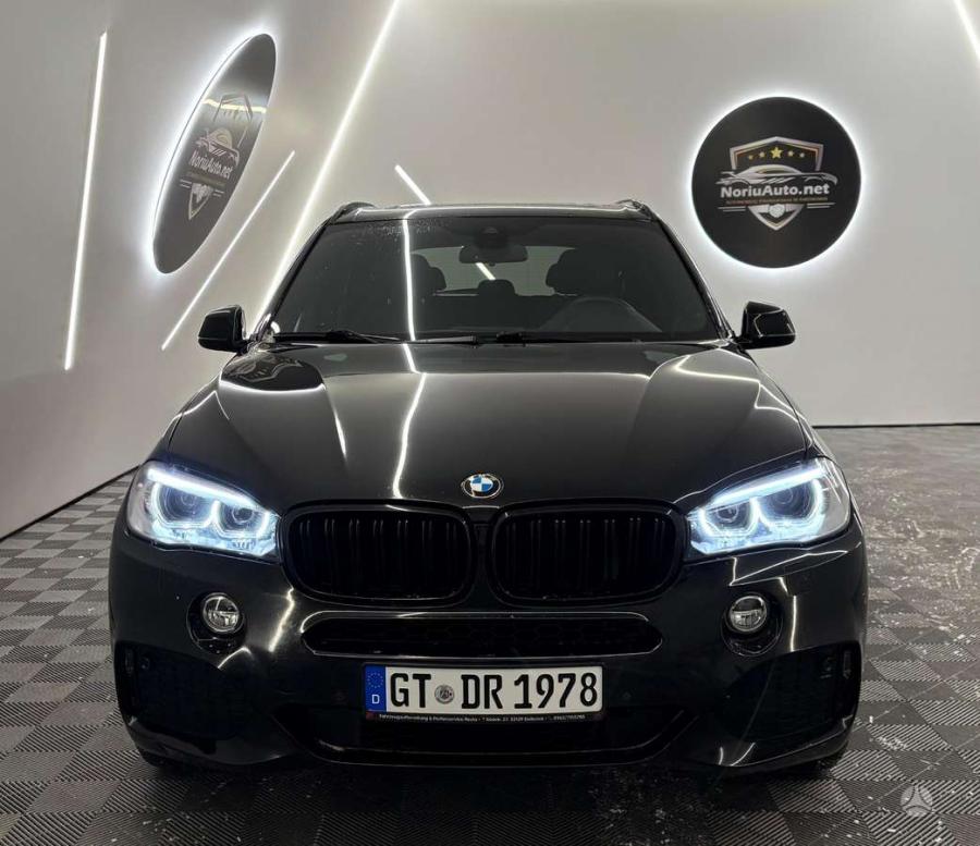 Black BMW X5 2016 in Marijampole, with an engine capacity of 2.99 L and mileage of 340 thousand km for 21450 €, photo 28 on AUTOMOTO.COM.LV