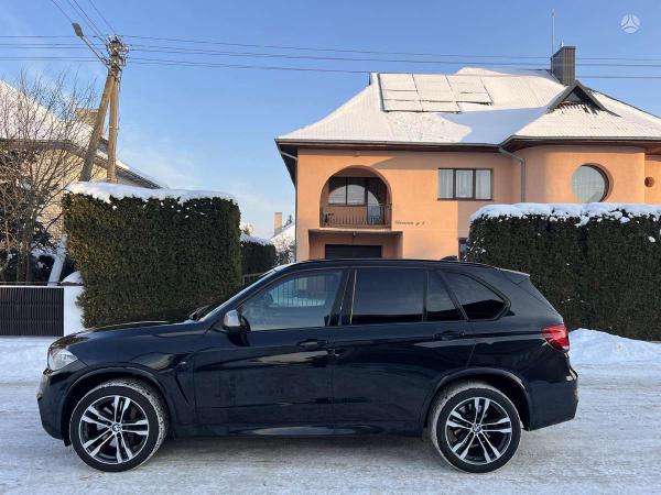 Black BMW X5 2016 in Kaunas, with an engine capacity of 2.99 L and mileage of 260 thousand km for 22500 €, photo 5 on AUTOMOTO.COM.LV