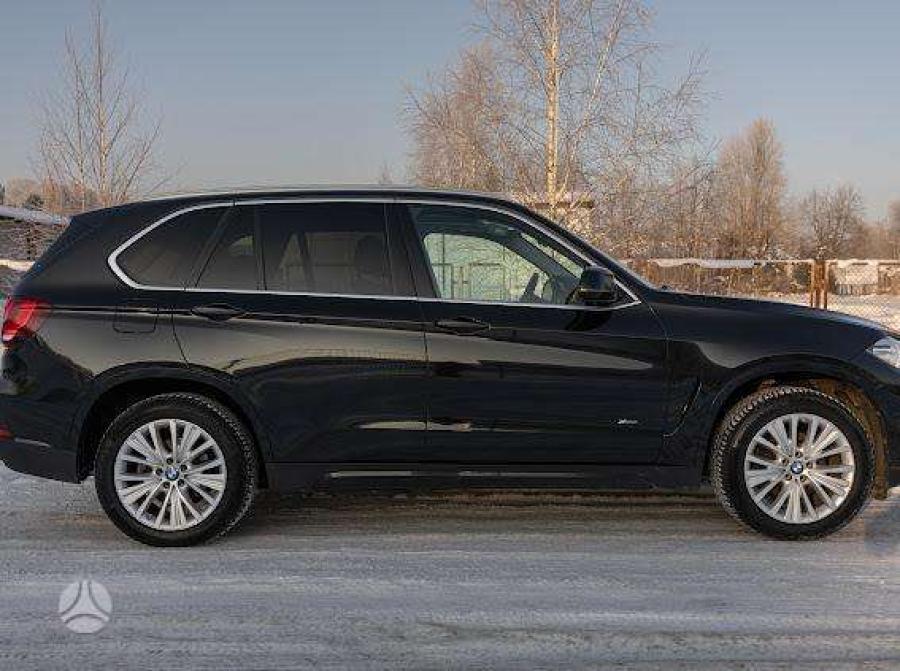 Black BMW X5 2016 in Vilnius, with an engine capacity of 2.98 L and mileage of 194 thousand km for 15500 €, photo 2 on AUTOMOTO.COM.LV