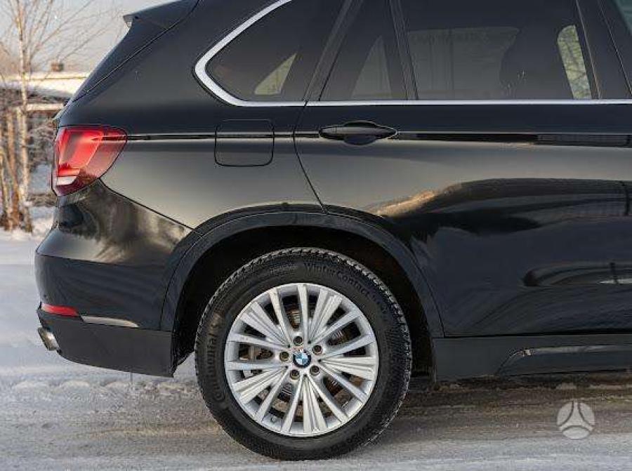 Black BMW X5 2016 in Vilnius, with an engine capacity of 2.98 L and mileage of 194 thousand km for 15500 €, photo 3 on AUTOMOTO.COM.LV